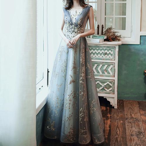 Silver Sequined Princess Evening Dress (Elegant)