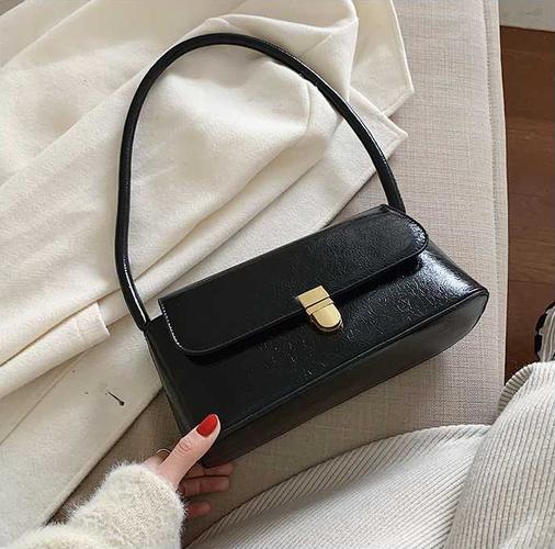 Black Hand Shoulder Bag (Cute)