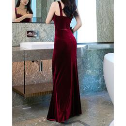 Red High Slit Long Evening Dress (Elegant)